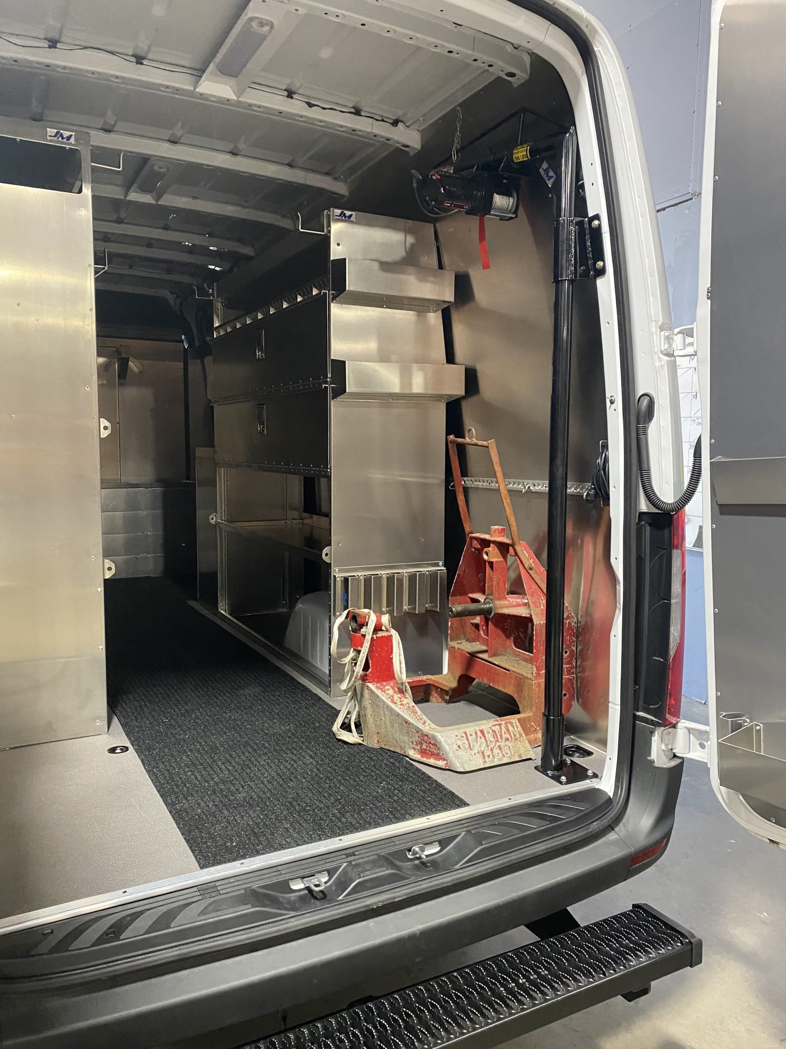 Sprinter – High Roof Rear Passenger-side Door Electric Hoist Kit SKU ...