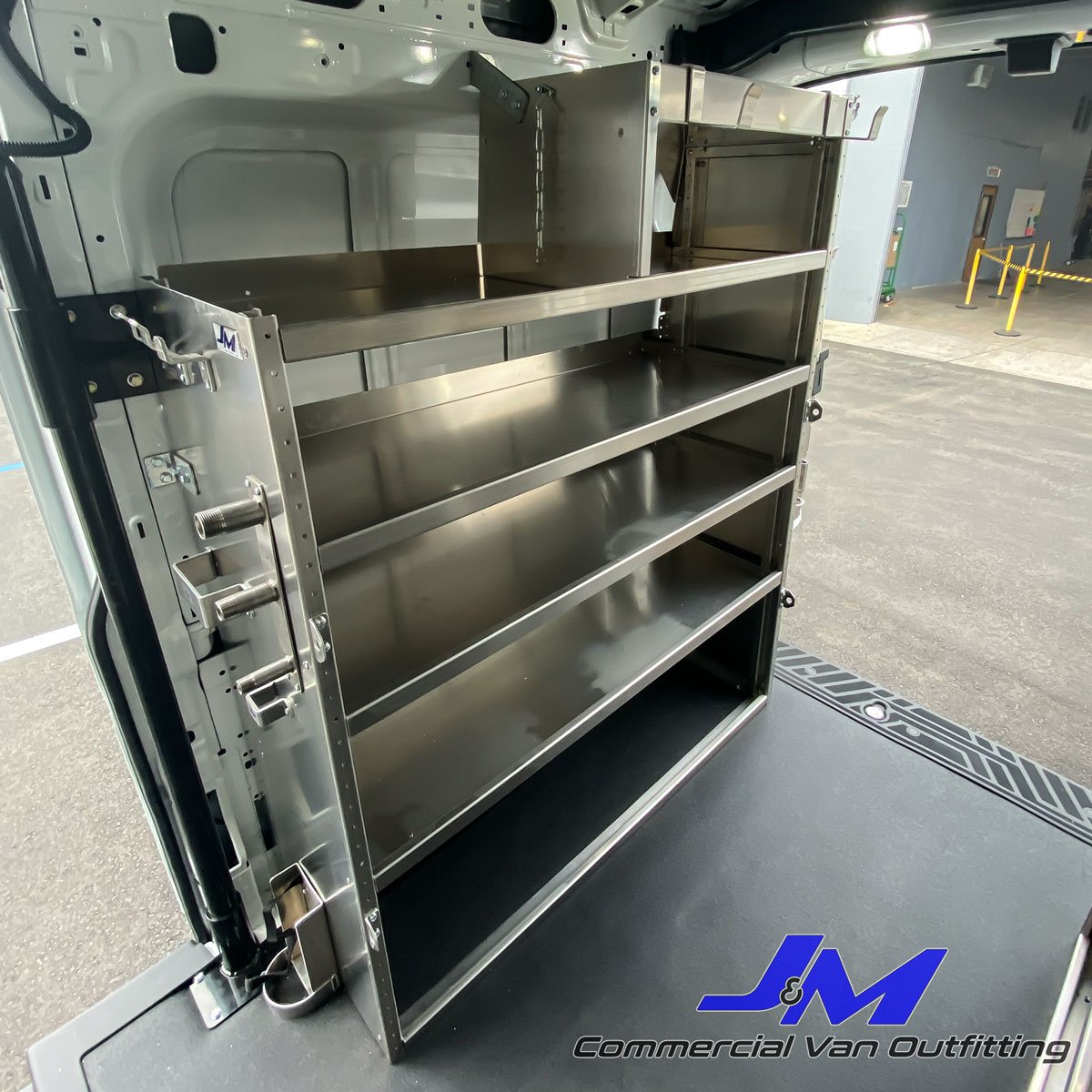 Photo Gallery – Ford Transit LR – PlumbingVans.com